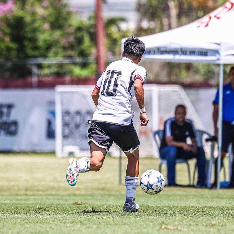 Ángel Díaz, la joya de Colo Colo que busca el agente de Vinicius Jr